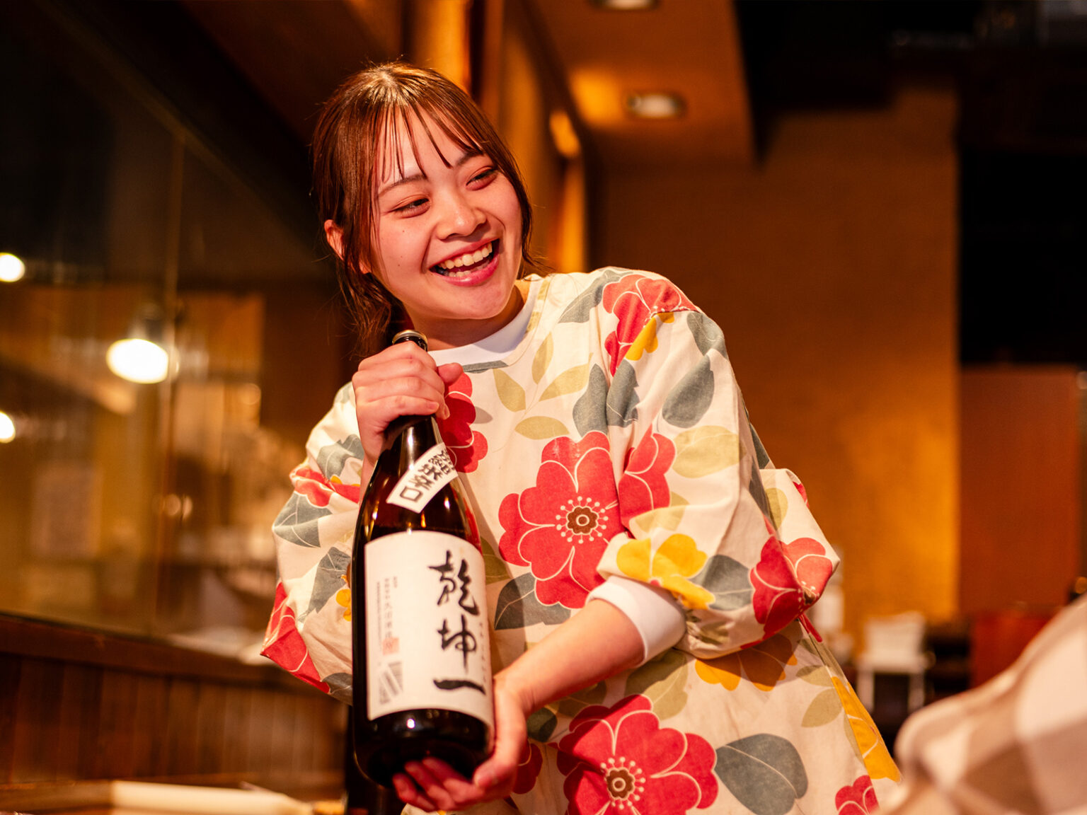 【公式】鳥たか - 炭火焼鳥と日本酒が楽しめる個室完備の焼鳥屋